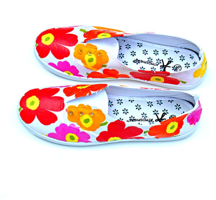 How to Make Decoupage Shoes -Marimekko Style - Pillar Box Blue