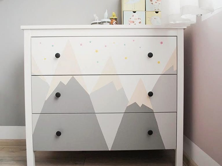 15 Of The Best Mountain Crafts and DIY's For Your Home - Pillar Box Blue