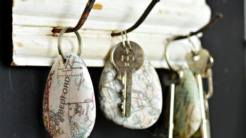 Map Themed Gift Guides For The Map Lover - Pillar Box Blue