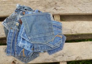 23 Best Jean Pocket Crafts; How To Repurpose Denim Pockets - Pillar Box ...
