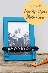 How To Make A Minifigure Lego Picture Frame - Pillar Box Blue