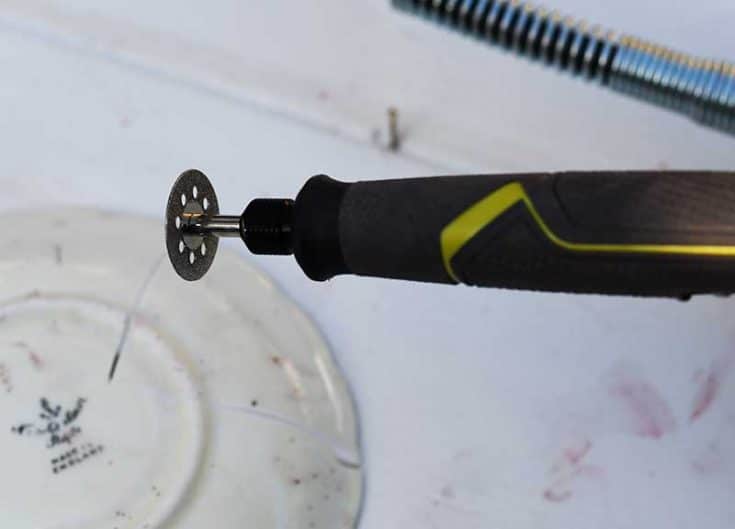 How To Upcycle China Plates With A Ryobi Rotary Tool - Pillar Box Blue