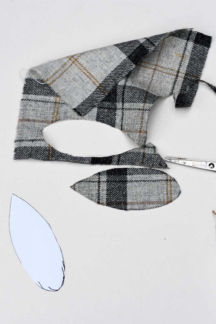 How to make DIY feathers From Upcycled Fabric Scraps - Pillar Box Blue