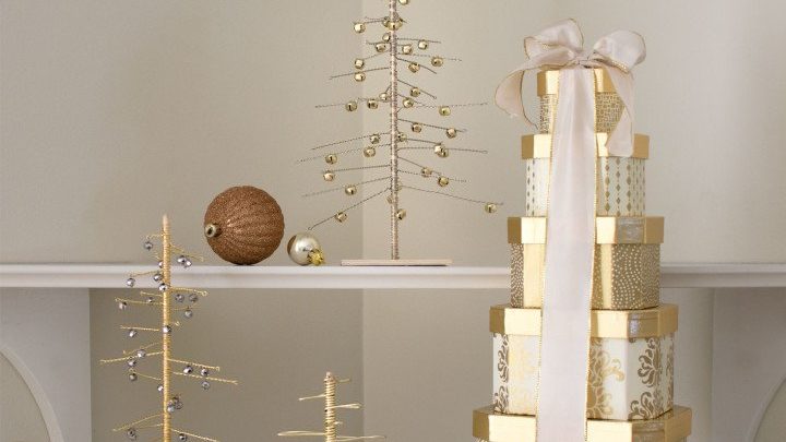 The Best DIY Tabletop Christmas Tree Ideas - Pillarboxblue - Pillar Box ...