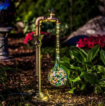 50 Cool Upcycling Ideas For The Garden - Pillar Box Blue