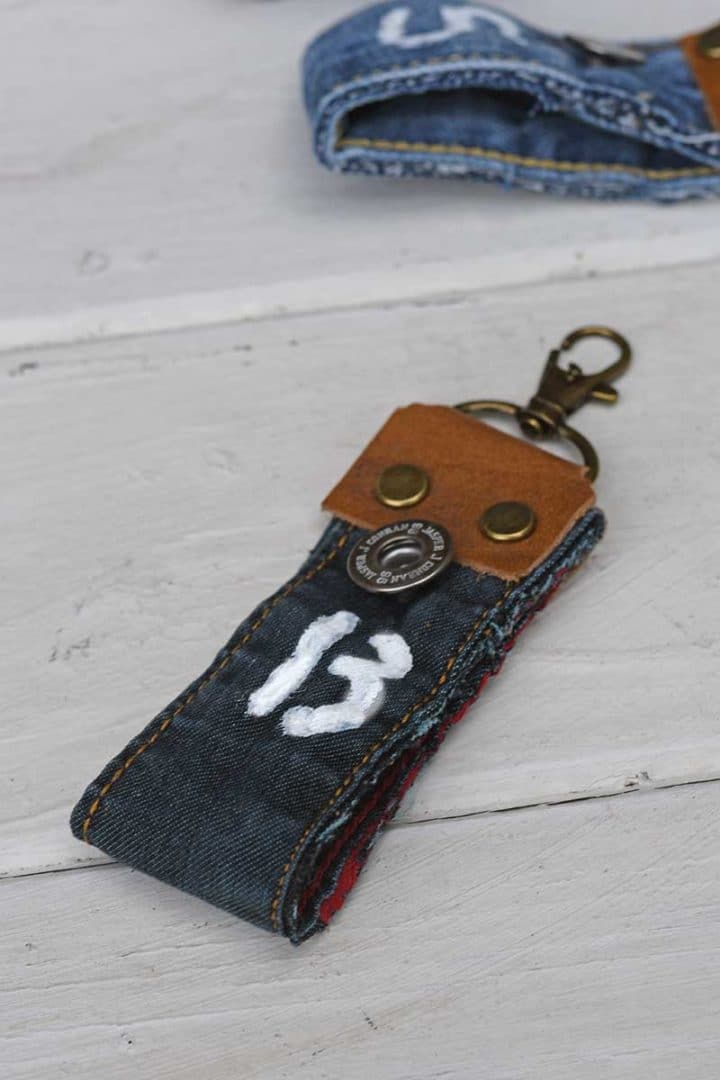 Cool DIY Fabric Key Fobs From Old Jeans Waistbands - Pillar Box Blue