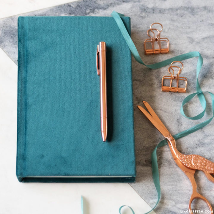 25 Velvet Crafts: Bring a Touch of Luxury to Your Creativity - Pillar ...