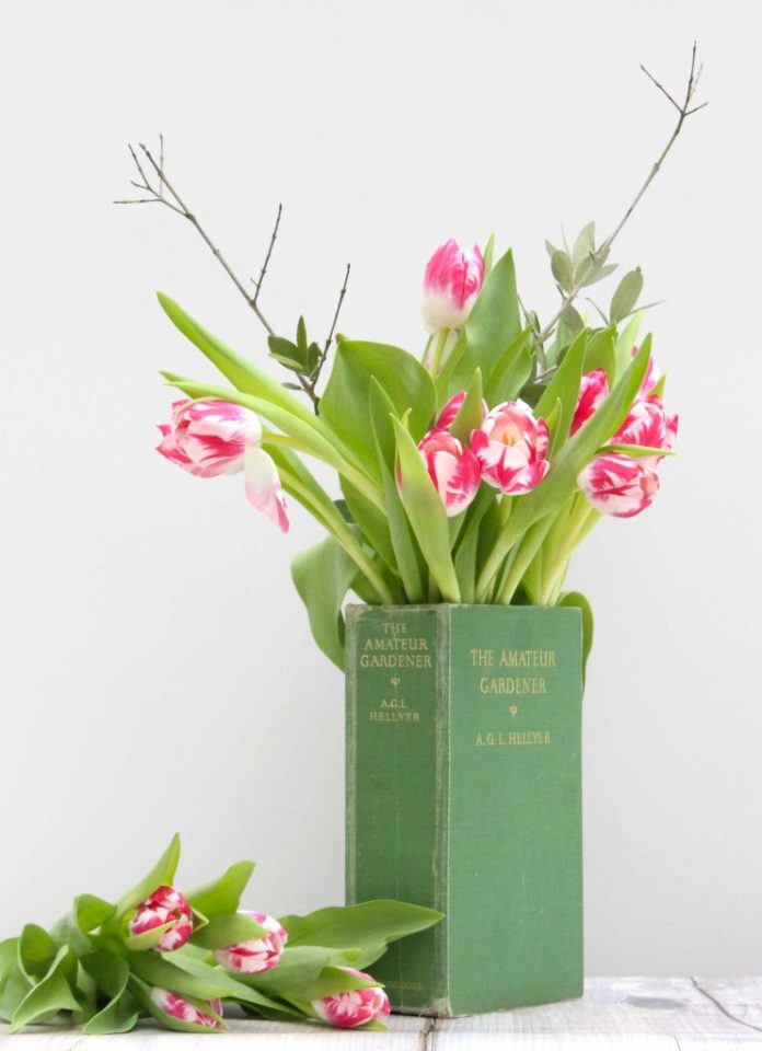 35 Clever Upcycled Vases That You Will Want In Your Home - Pillar Box Blue