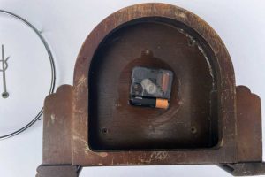 How To Turn An Upcycled Clock Into A Stunning Mantle Piece - Pillar Box ...