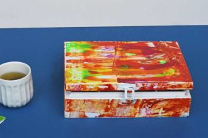 How to Paint A Wooden Box with a Splash of Colour and Abstract Design ...