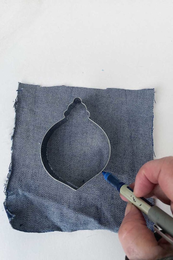 Easy Decorative DIY Denim Pot Holders From Your Old Jeans - Pillar Box Blue