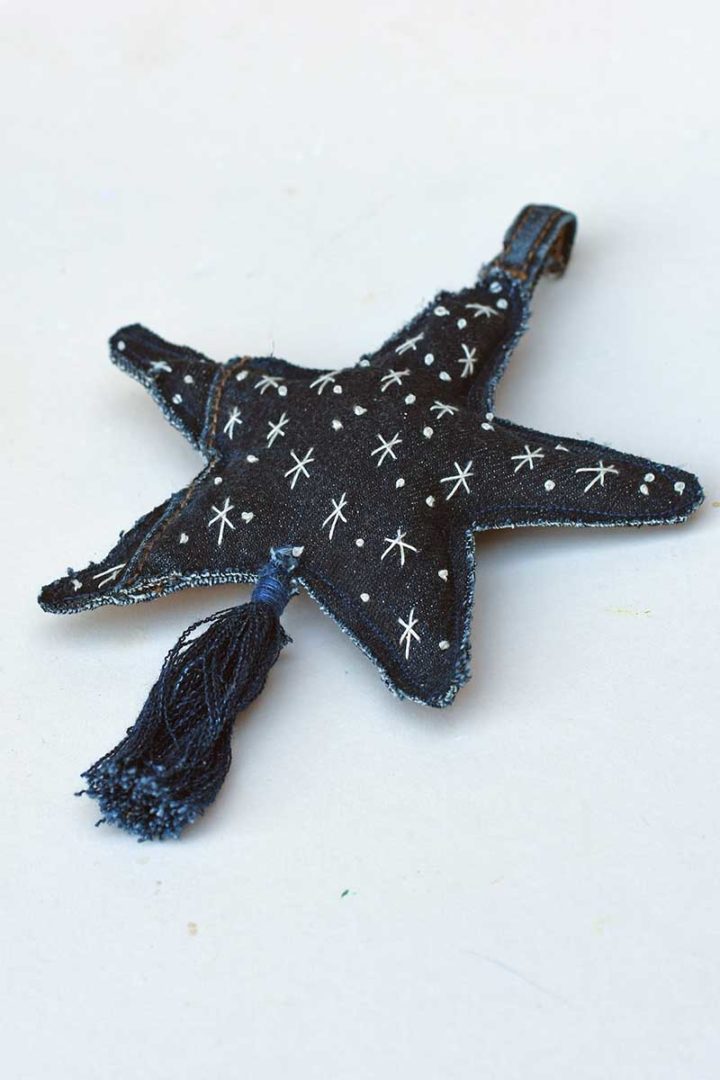 Beautiful Fabric Star Ornament - Tutorial And Free Pattern - Pillar Box ...