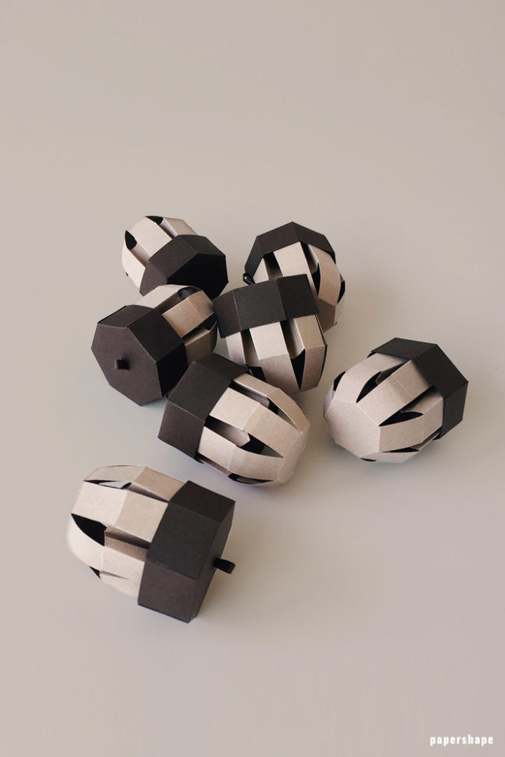 35 Easy Acorn Crafts for Adults: Wreaths, Garlands, and More! - Pillar ...