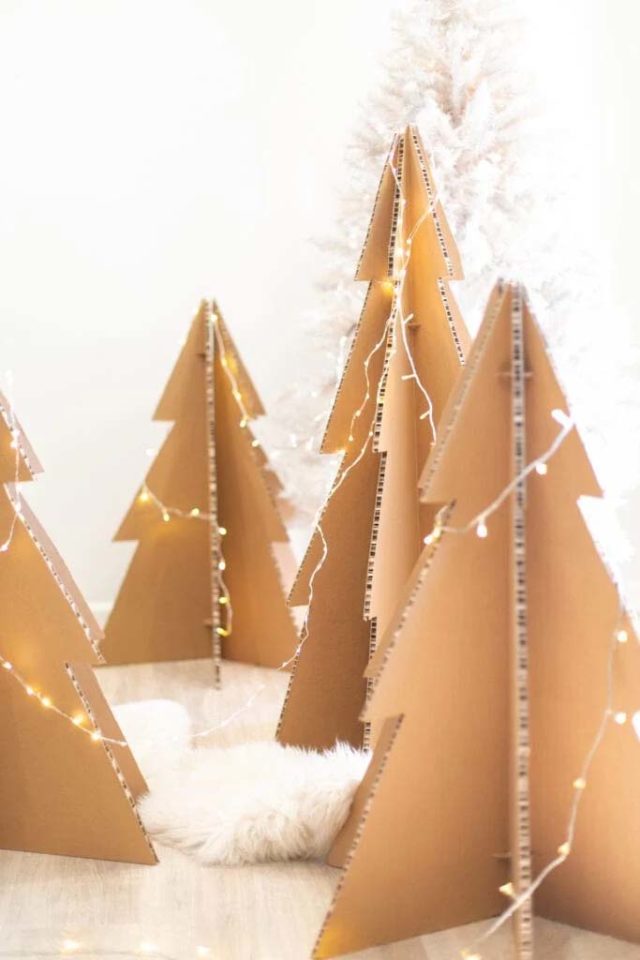 51 Recycled Christmas Decorations: Eco-Friendly and Fun DIY - Pillar ...