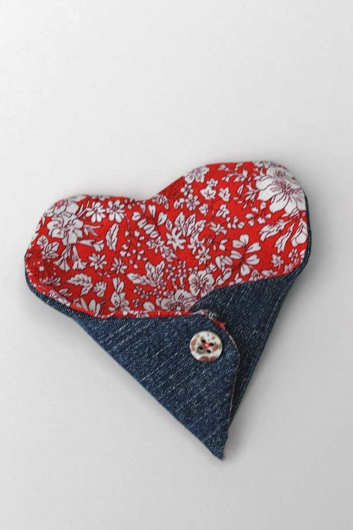 Easy Valentine Sewing Project: Scrap Fabric Heart Pockets - Pillar Box Blue