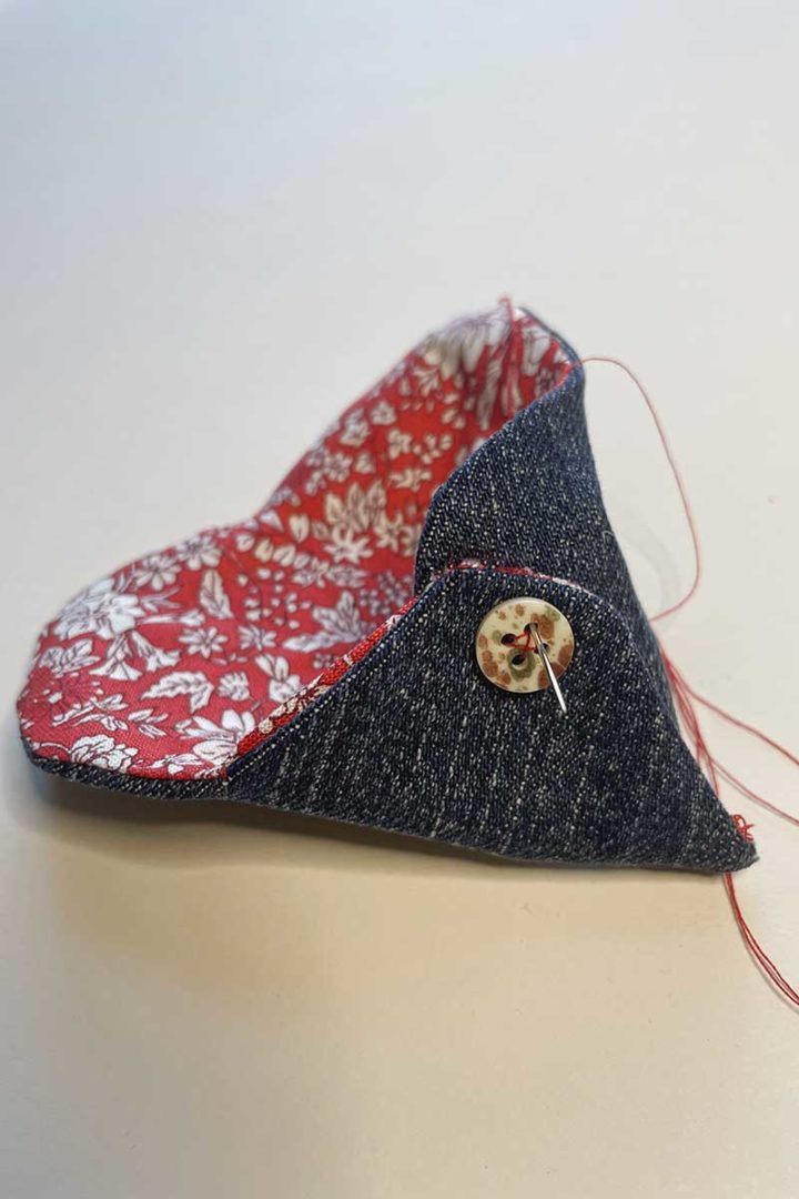 Easy Valentine Sewing Project: Scrap Fabric Heart Pockets - Pillar Box Blue