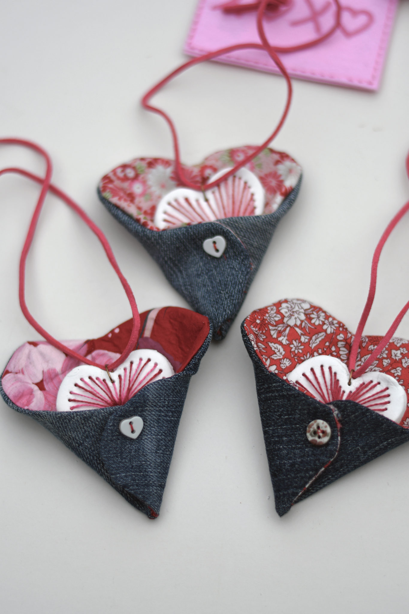 Easy Valentine Sewing Project: Scrap Fabric Heart Pockets - Pillar Box Blue