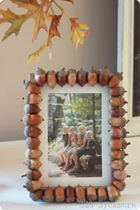 35 Easy Acorn Crafts for Adults: Wreaths, Garlands, and More! - Pillar ...
